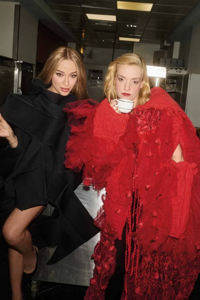 Η VOGUE GREECE ΓΙΟΡΤΑΖΕΙ 5 ΧΡΟΝΙΑ ΜΕ ΤΑ ΠΙΟ ΛΑΜΠΕΡΑ ΠΡΟΣΩΠΑ ...